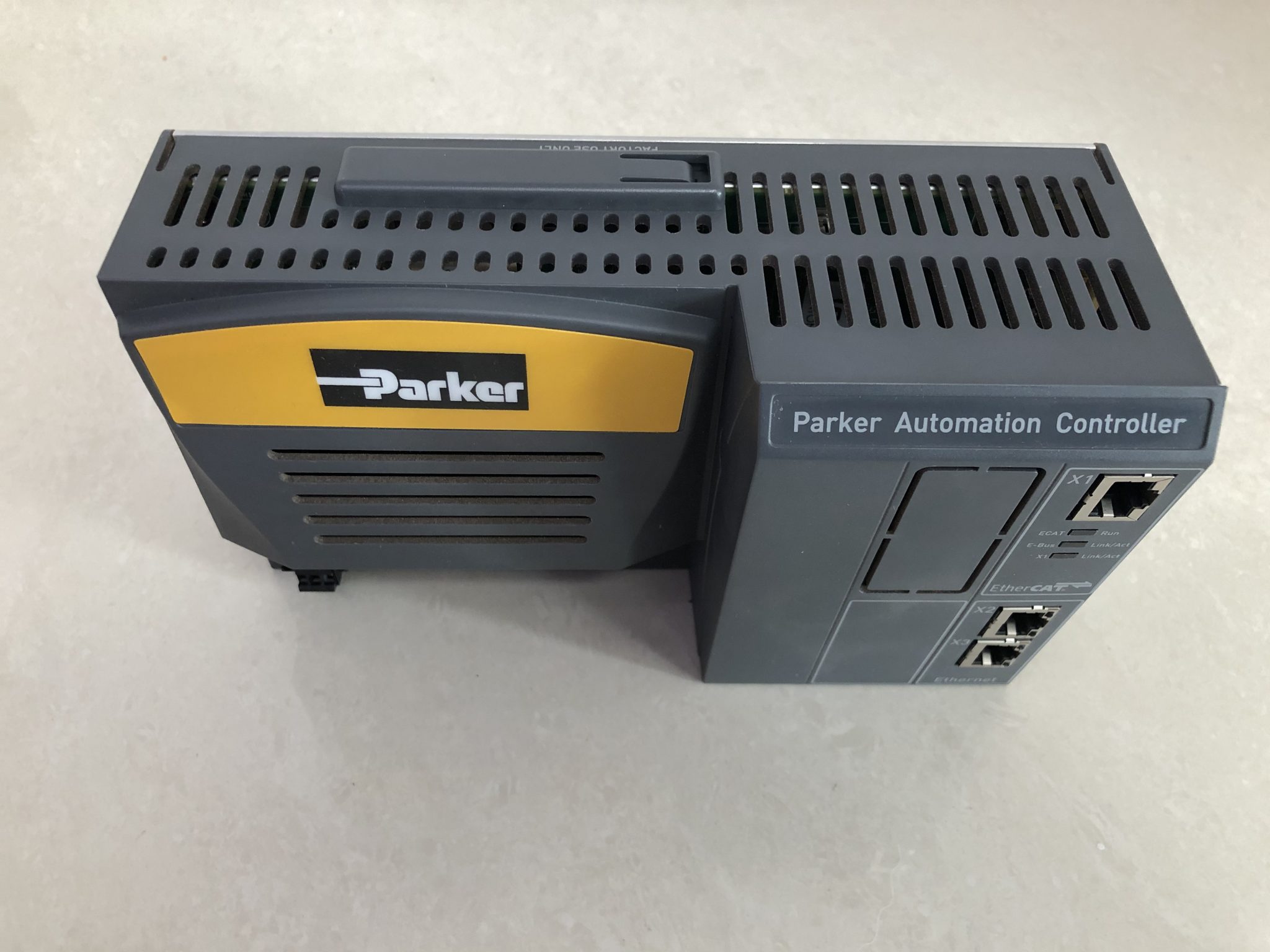 Automation Controller Parker PAC320 | Servomotor